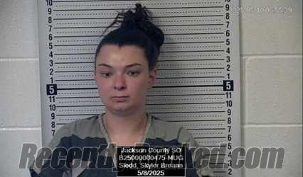 Recent Booking / Mugshot for Skyler Breann Sledd in Jackson County, Kansas