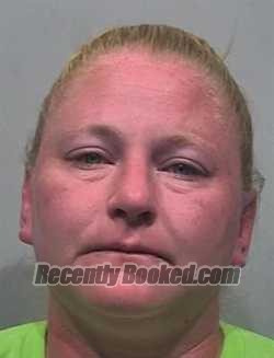 Recent Booking / Mugshot for Shana Marie Robben in McPherson County, Kansas