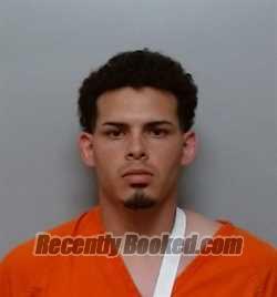 Recent Booking / Mugshot for LEONARDO GUZMAN ROYETT in Polk County, Florida