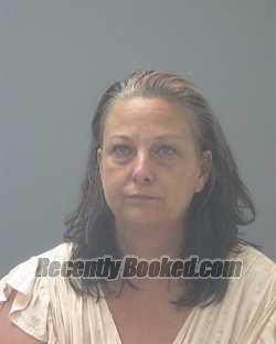 Recent Booking / Mugshot for TRACEY MICHELLE DRAKE in Santa Rosa County ...