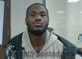 Recent Booking / Mugshot for KAMARI DESHON JACKSON in Sedgwick County ...