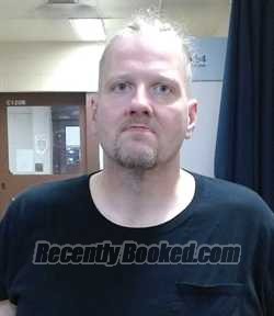 Recent Booking / Mugshot for TRAVIS EUGENE HEAD in Sedgwick County, Kansas