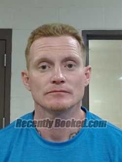 Recent Booking / Mugshot for DUSTIN JAMES LUNNIN in Sedgwick County, Kansas