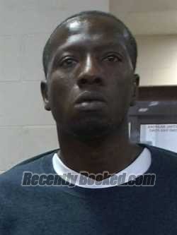 Recent Booking / Mugshot for TERRANCE RAY VALENTINE in Sedgwick County ...