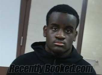 Recent Booking / Mugshot for DAVIAN J'ROME SMART in Sedgwick County, Kansas