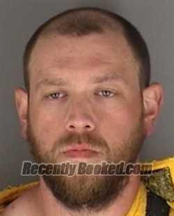 Recent Booking / Mugshot for Derek Leslie Sr Simms in Shawnee County ...