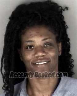 Recent Booking / Mugshot for Dontresha Shabree Thomas in Shawnee County ...