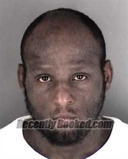 Recent Booking / Mugshot for Dwan Markell Moss in Shawnee County, Kansas