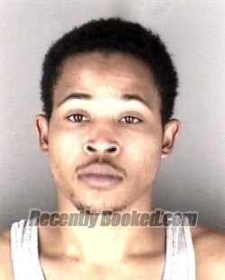 Recent Booking / Mugshot for Velinte Xavier Lamar Young in Shawnee ...