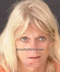 Recent Booking / Mugshot for TONYA LYNN KNOTTS in Sarasota County, Florida