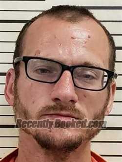 Recent Booking / Mugshot for Dustin Kraft in Thomas County, Kansas