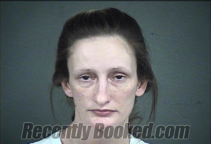 Recent Booking / Mugshot for MARTIE MARIE MEEKS in Wyandotte County, Kansas