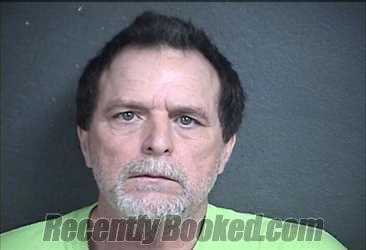 Recent Booking / Mugshot for DONALD LEE HENNEY in Wyandotte County, Kansas