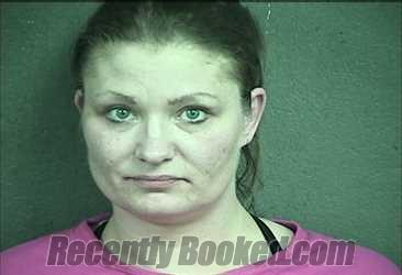Recent Booking / Mugshot for JOSIE LYN ROBINSON in Wyandotte County, Kansas