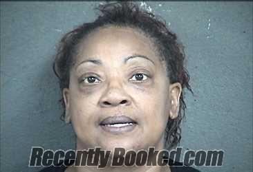 Recent Booking / Mugshot for NICKI SHARNELL CARTER in Wyandotte County ...