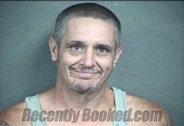 Recent Booking / Mugshot for DUSTIN E ASH in Wyandotte County, Kansas