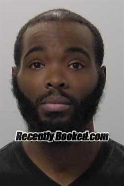 Recent Booking / Mugshot for DARQUAVIUS DREVION FELTON in Allen County ...