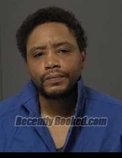 Recent Booking / Mugshot for DARIS DEVONNE HARRISON in Allen County, Ohio