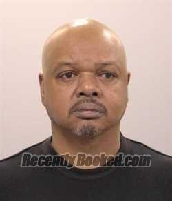 Recent Booking / Mugshot for DWAYNE LAMONT MARTIN in Allen County, Ohio