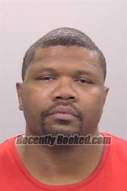 Recent Booking / Mugshot for Terrance Dewayne Lynch in Allen County, Ohio