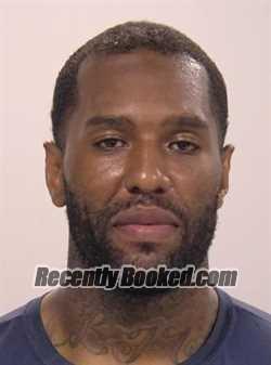 Recent Booking / Mugshot for Angelo Eugene Wiggins in Allen County, Ohio