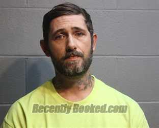 Recent Booking / Mugshot for TRAVIS EUGENE CARROLL in Coshocton County ...