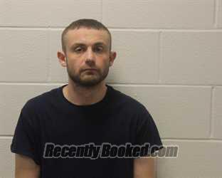 Recent Booking / Mugshot for MATTHEW ADAM MCMORROW in Coshocton County ...