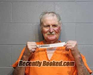 Recent Booking / Mugshot for STEPHEN WAYNE DAVIS in Coshocton County, Ohio