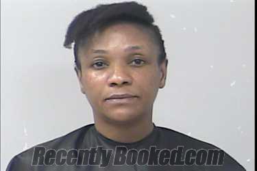 Recent Booking / Mugshot for Treshonda Barron Childs in St Lucie County ...