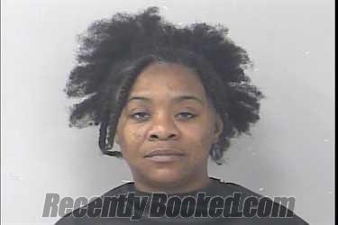 Recent Booking / Mugshot for Ebony Dejuan Monique Bowles in St Lucie ...