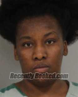 Recent Booking / Mugshot for Shanterra Lamarcy Mckeliver in St Lucie ...