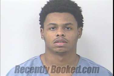 Recent Booking / Mugshot for Michael T Bush in St Lucie County, Florida