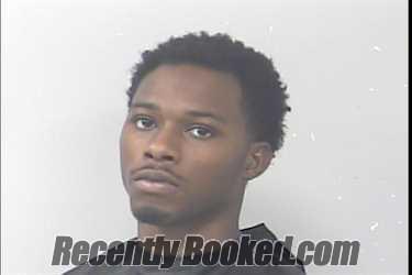 Recent Booking / Mugshot for Tyrone Leon Williams in St Lucie County ...