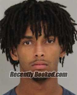 Recent Booking / Mugshot for Darroll Cornelius Gilchrist Jr in St Lucie ...