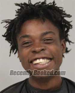 Recent Booking / Mugshot for Xavier Javar Davis in St Lucie County, Florida