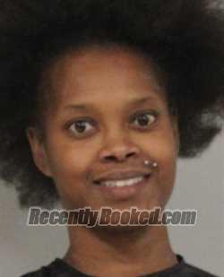 Recent Booking / Mugshot for Shoneka Shanette Strowbridge in St Lucie ...