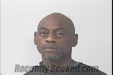 Recent Booking / Mugshot for Ronny Deon Briggs in St Lucie County, Florida