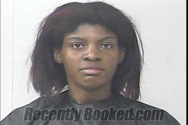 Recent Booking / Mugshot for Desirae Knight in St Lucie County, Florida