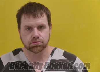 Recent Booking / Mugshot for MATTHEW ELLIOTT WORKMAN in Fairfield ...