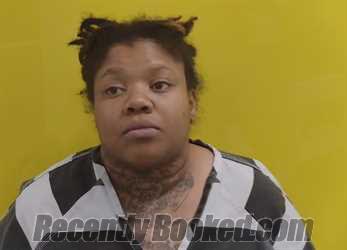 Recent Booking / Mugshot for OSCHANIQUE EVETTE ANIONETTE HARRIS in ...