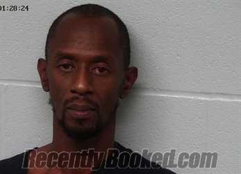 Recent Booking / Mugshot for SEDRIC A SEALS in Fayette County, Ohio