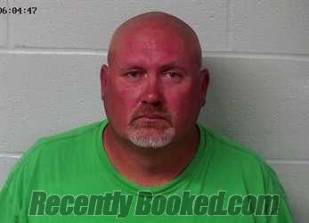 Recent Booking / Mugshot for JOSHUA CLINT KNISLEY in Fayette County, Ohio