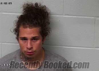 Recent Booking / Mugshot for MARTAVIOUS LEANDRE COOPER in Fayette ...