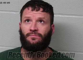 Recent Booking / Mugshot for DEREK LEE WILSON in Fayette County, Ohio