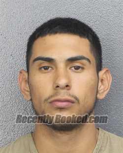 Recent Booking / Mugshot for JOHAN SEBASTIAN OSPINA in Broward County, Florida