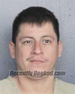 Recent Booking / Mugshot for HECTOR REYES in Broward County, Florida