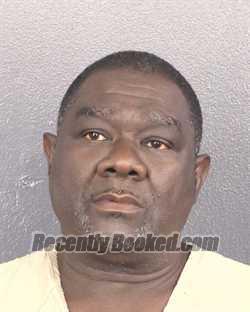 Recent Booking / Mugshot for BRUCE WAYNE MCFADDEN in Broward County, Florida