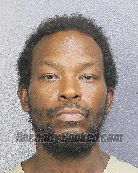 Recent Booking / Mugshot for TERRANCE NICHOLAS IRVIN in Broward County, Florida