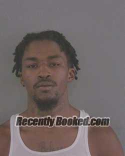 Recent Booking / Mugshot for DEVON TYDARIUS MILLENDER in Sumter County ...