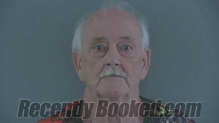 Recent Booking / Mugshot for LESTER THOMAS VAN STEENBURGH in Sumter ...